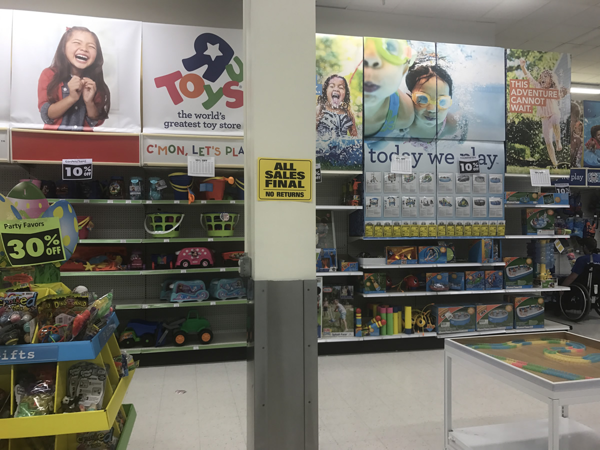 Toys R Us Liquidation Sale Begins, Here's What You Should Know ...