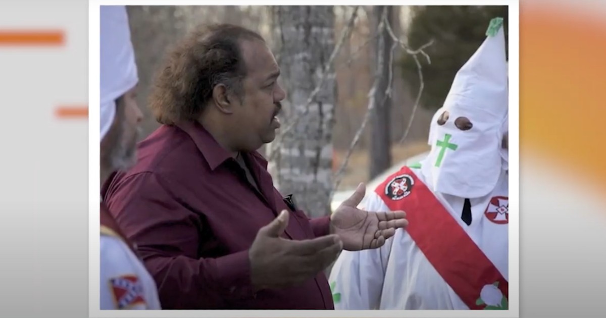 Daryl Davis, Black Musician Who Works With KKK Members, Honored in ...